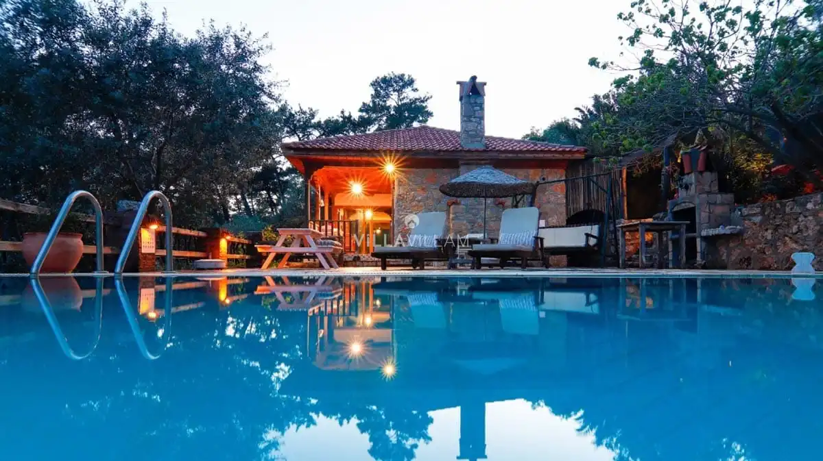Villa Tatilinde Özel Havuz Keyfi: Isıtmalı Havuzlu Villalar
