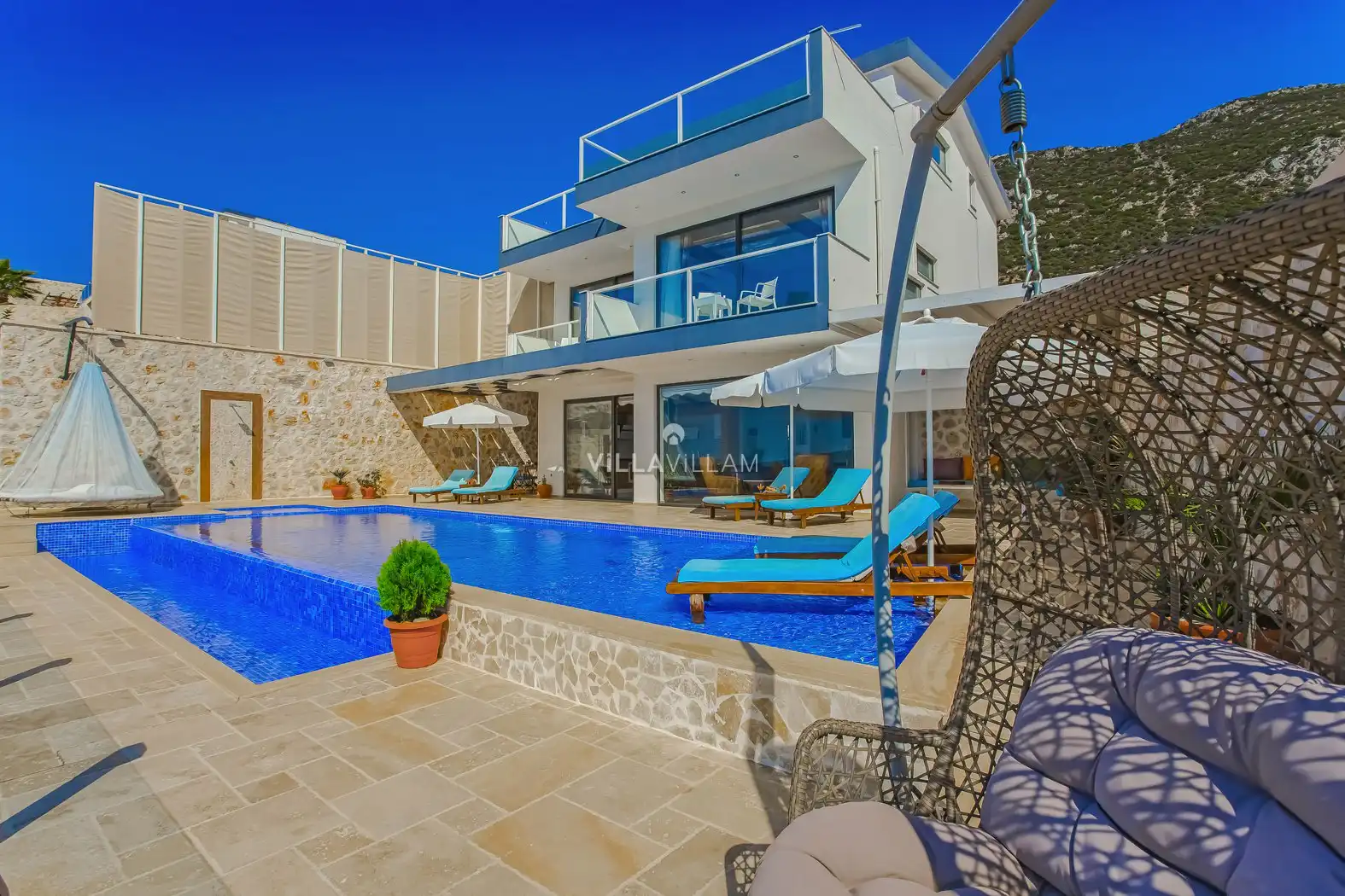 Villa Nairobi Duo